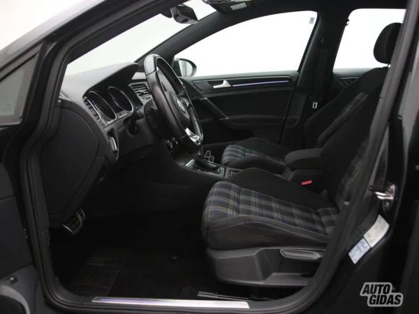 Black Volkswagen Golf 2015 in Vilnius, with an engine capacity of 1.40 L and mileage of 205 thousand km for 10799 €, photo 4 on AUTOMOTO.COM.LV