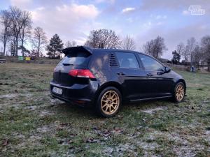 Black Volkswagen Golf 2015 in Mazeikiai, with an engine capacity of 1.40 L and mileage of 212 thousand km for 6850 €, photo 13 on AUTOMOTO.COM.LV