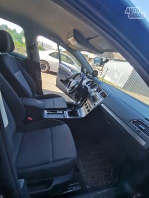 Black Volkswagen Golf 2015 in Mazeikiai, with an engine capacity of 1.40 L and mileage of 212 thousand km for 6850 €, photo 18 on AUTOMOTO.COM.LV
