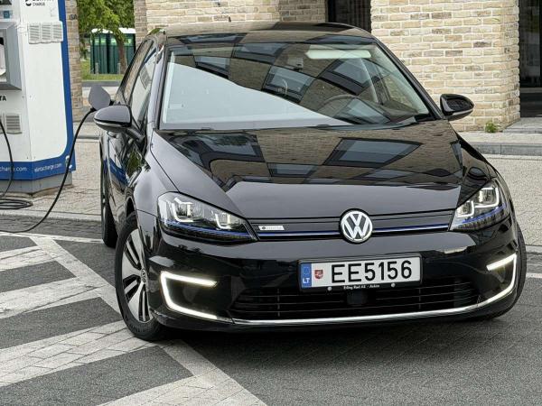 Melns Volkswagen Golf 2015 Panevēža, ar dzinēja tilpumu 0.00 L un nobraukumu 134 tūkst. km par 7000 €, foto 1 vietnē AUTOMOTO.COM.LV
