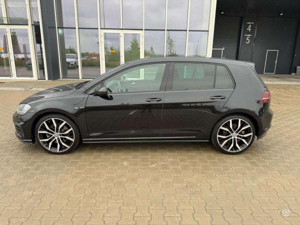 Melns Volkswagen Golf 2015 Viļņa, ar dzinēja tilpumu 1.97 L un nobraukumu 155 tūkst. km par 10900 €, foto 4 vietnē AUTOMOTO.COM.LV