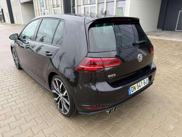 Melns Volkswagen Golf 2015 Viļņa, ar dzinēja tilpumu 1.97 L un nobraukumu 155 tūkst. km par 10900 €, foto 6 vietnē AUTOMOTO.COM.LV