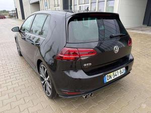 Melns Volkswagen Golf 2015 Viļņa, ar dzinēja tilpumu 1.97 L un nobraukumu 155 tūkst. km par 10900 €, foto 8 vietnē AUTOMOTO.COM.LV