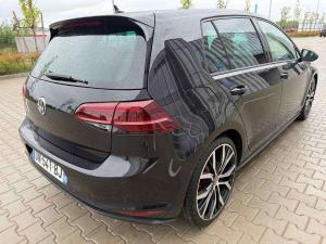 Melns Volkswagen Golf 2015 Viļņa, ar dzinēja tilpumu 1.97 L un nobraukumu 155 tūkst. km par 10900 €, foto 12 vietnē AUTOMOTO.COM.LV