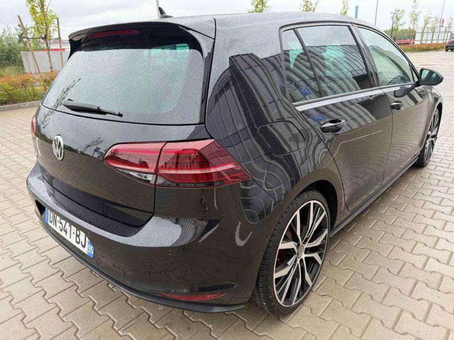 Melns Volkswagen Golf 2015 Viļņa, ar dzinēja tilpumu 1.97 L un nobraukumu 155 tūkst. km par 10900 €, foto 12 vietnē AUTOMOTO.COM.LV
