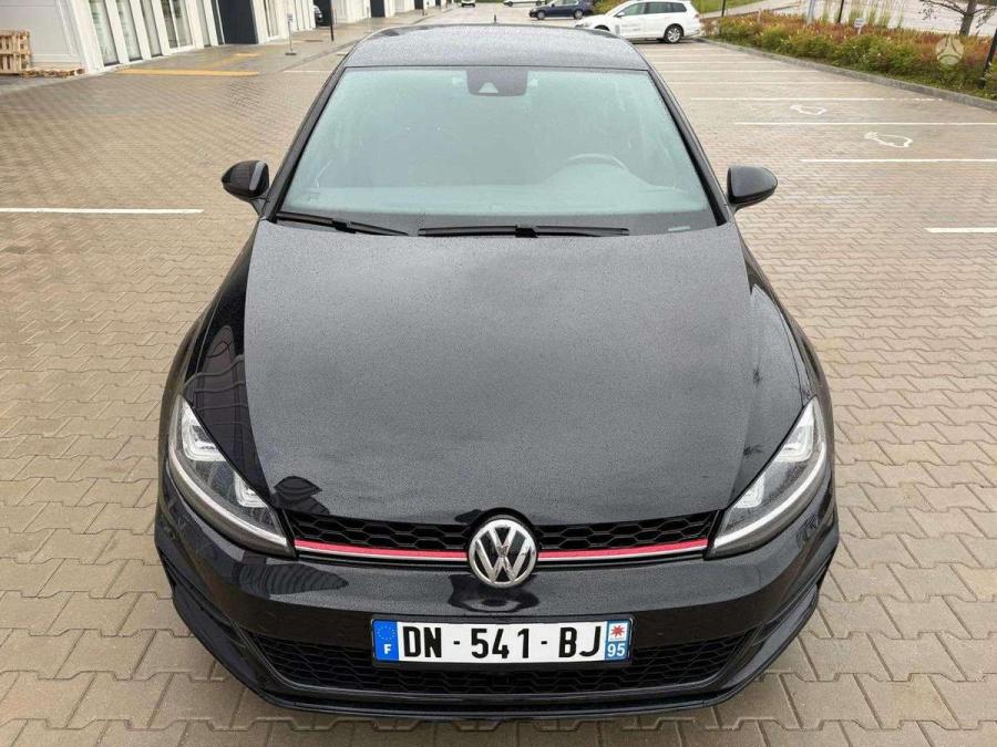Melns Volkswagen Golf 2015 Viļņa, ar dzinēja tilpumu 1.97 L un nobraukumu 155 tūkst. km par 10900 €, foto 17 vietnē AUTOMOTO.COM.LV
