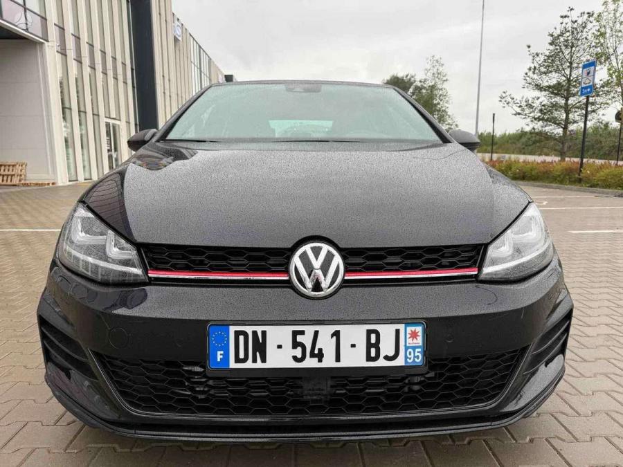 Melns Volkswagen Golf 2015 Viļņa, ar dzinēja tilpumu 1.97 L un nobraukumu 155 tūkst. km par 10900 €, foto 18 vietnē AUTOMOTO.COM.LV