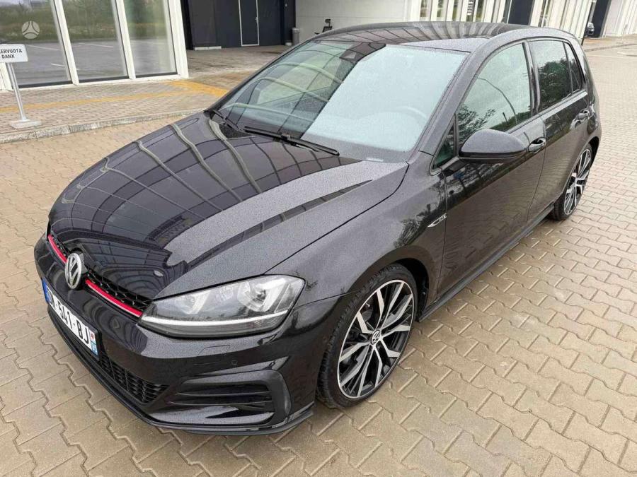 Melns Volkswagen Golf 2015 Viļņa, ar dzinēja tilpumu 1.97 L un nobraukumu 155 tūkst. km par 10900 €, foto 19 vietnē AUTOMOTO.COM.LV