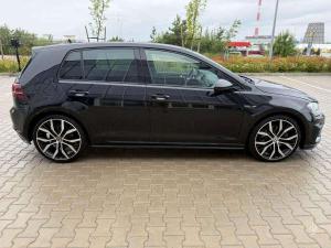 Melns Volkswagen Golf 2015 Viļņa, ar dzinēja tilpumu 1.97 L un nobraukumu 155 tūkst. km par 10900 €, foto 26 vietnē AUTOMOTO.COM.LV