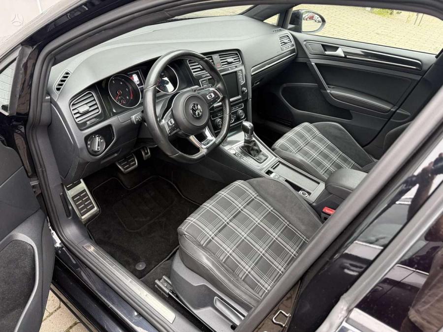 Melns Volkswagen Golf 2015 Viļņa, ar dzinēja tilpumu 1.97 L un nobraukumu 155 tūkst. km par 10900 €, foto 32 vietnē AUTOMOTO.COM.LV