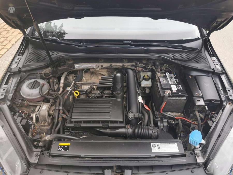 Черный Фольксваген Гольф 2015 в Мажейкяй, объемом двигателя 1.40 л и пробегом 212 тыс. км за 5900 €, фото 9 на AUTOMOTO.COM.LV