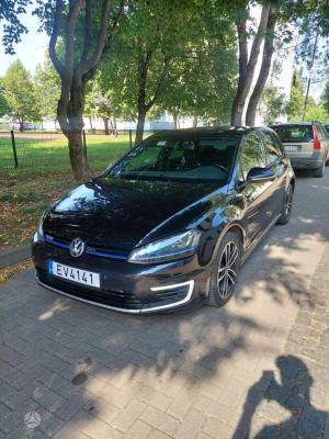 Melns Volkswagen Golf 2015 Jonava, ar dzinēja tilpumu 1.40 L un nobraukumu 300 tūkst. km par 8500 €, foto 4 vietnē AUTOMOTO.COM.LV