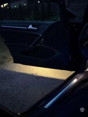 Melns Volkswagen Golf 2015 Jonava, ar dzinēja tilpumu 1.40 L un nobraukumu 300 tūkst. km par 8500 €, foto 11 vietnē AUTOMOTO.COM.LV