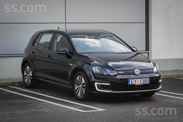 Black Volkswagen Golf 2015 in Riga, with an engine capacity of 2.00 L and mileage of 119 thousand km for 9995 €, photo 3 on AUTOMOTO.COM.LV