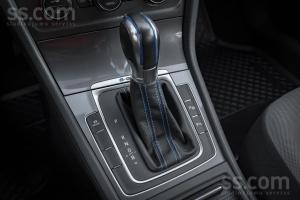 Melns Volkswagen Golf 2015 Rīga, ar dzinēja tilpumu 2.00 L un nobraukumu 119 tūkst. km par 9995 €, foto 20 vietnē AUTOMOTO.COM.LV