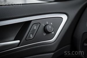 Melns Volkswagen Golf 2015 Rīga, ar dzinēja tilpumu 2.00 L un nobraukumu 119 tūkst. km par 9995 €, foto 28 vietnē AUTOMOTO.COM.LV