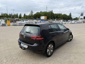 Black Volkswagen Golf 2015 in Kaunas, with an engine capacity of 1.40 L and mileage of 282 thousand km for 9300 €, photo 6 on AUTOMOTO.COM.LV