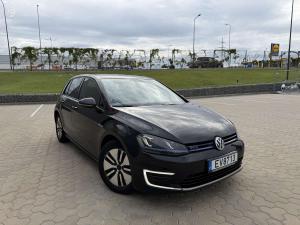 Black Volkswagen Golf 2015 in Kaunas, with an engine capacity of 1.40 L and mileage of 282 thousand km for 9300 €, photo 8 on AUTOMOTO.COM.LV