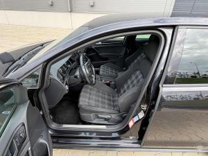Black Volkswagen Golf 2015 in Kaunas, with an engine capacity of 1.40 L and mileage of 282 thousand km for 9300 €, photo 13 on AUTOMOTO.COM.LV