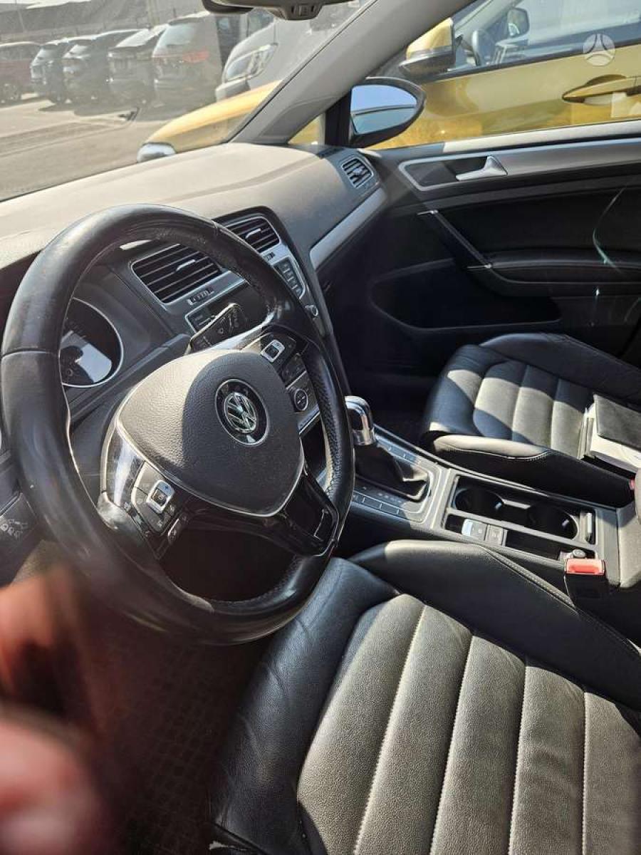 Melns Volkswagen Golf 2015 Anykščiai, ar dzinēja tilpumu 0.00 L un nobraukumu 112 tūkst. km par 7700 €, foto 7 vietnē AUTOMOTO.COM.LV