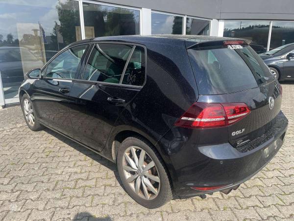 Black Volkswagen Golf 2015 in Marijampole, with an engine capacity of 1.40 L and mileage of 270 thousand km for 7600 €, photo 2 on AUTOMOTO.COM.LV