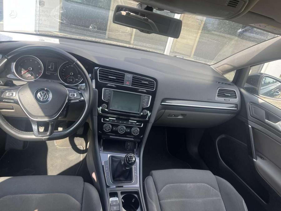 Melns Volkswagen Golf 2015 Marijampole, ar dzinēja tilpumu 1.40 L un nobraukumu 270 tūkst. km par 7600 €, foto 6 vietnē AUTOMOTO.COM.LV