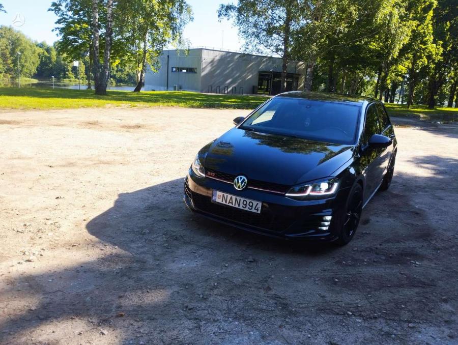 Melns Volkswagen Golf 2015 Plungė, ar dzinēja tilpumu 1.97 L un nobraukumu 277 tūkst. km par 8700 €, foto 1 vietnē AUTOMOTO.COM.LV