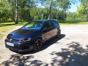 Melns Volkswagen Golf 2015 Plungė, ar dzinēja tilpumu 1.97 L un nobraukumu 277 tūkst. km par 8700 €, foto 4 vietnē AUTOMOTO.COM.LV