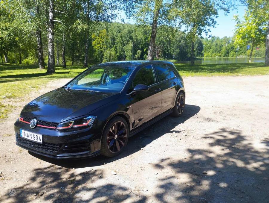 Melns Volkswagen Golf 2015 Plungė, ar dzinēja tilpumu 1.97 L un nobraukumu 277 tūkst. km par 8700 €, foto 4 vietnē AUTOMOTO.COM.LV