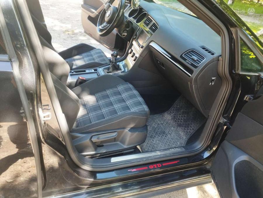 Melns Volkswagen Golf 2015 Plungė, ar dzinēja tilpumu 1.97 L un nobraukumu 277 tūkst. km par 8700 €, foto 13 vietnē AUTOMOTO.COM.LV