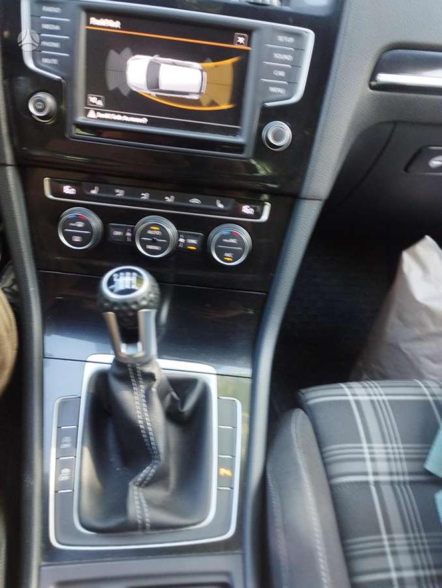 Melns Volkswagen Golf 2015 Plungė, ar dzinēja tilpumu 1.97 L un nobraukumu 277 tūkst. km par 8700 €, foto 16 vietnē AUTOMOTO.COM.LV