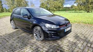 Black Volkswagen Golf 2015 in Riga, with an engine capacity of 1.60 L and mileage of 290 thousand km for 8950 €, photo  on AUTOMOTO.COM.LV