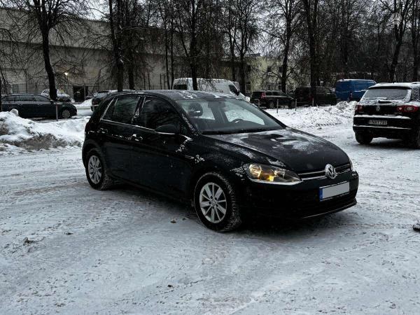Black Volkswagen Golf 2016 in Vilnius, with an engine capacity of 1.80 L and mileage of 155 thousand km for 6990 €, photo 8 on AUTOMOTO.COM.LV