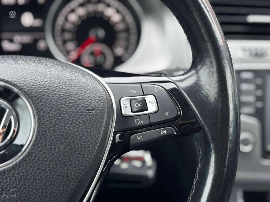 Черный Фольксваген Гольф 2016 в Вильнюс, объемом двигателя 1.80 л и пробегом 155 тыс. км за 6990 €, фото 16 на AUTOMOTO.COM.LV