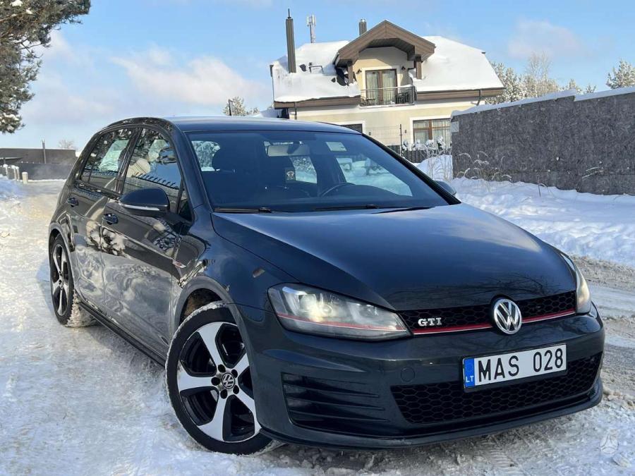 Black Volkswagen Golf 2016 in Vilnius, with an engine capacity of 1.98 L and mileage of 159 thousand km for 9500 €, photo 1 on AUTOMOTO.COM.LV