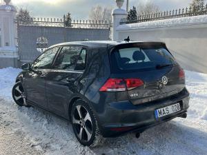 Black Volkswagen Golf 2016 in Vilnius, with an engine capacity of 1.98 L and mileage of 159 thousand km for 9500 €, photo 8 on AUTOMOTO.COM.LV