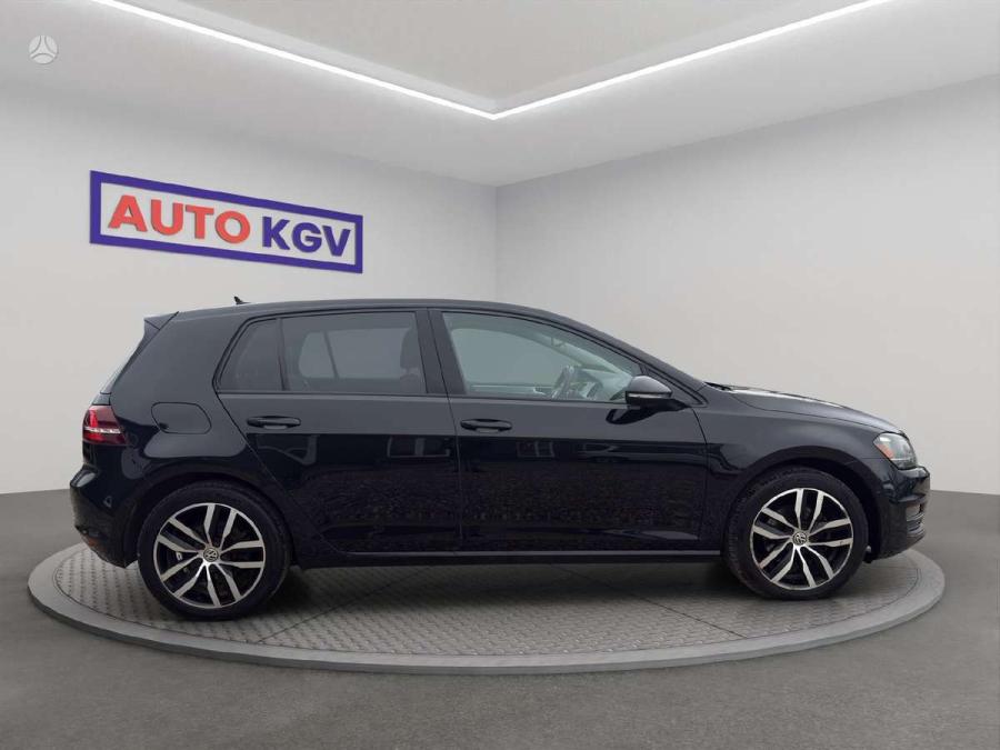 Black Volkswagen Golf 2016 in Kaunas, with an engine capacity of 1.80 L and mileage of 290 thousand km for 7999 €, photo 6 on AUTOMOTO.COM.LV