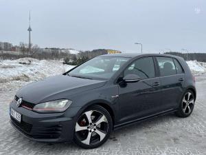 Black Volkswagen Golf 2016 in Vilnius, with an engine capacity of 1.98 L and mileage of 160 thousand km for 8999 €, photo  on AUTOMOTO.COM.LV