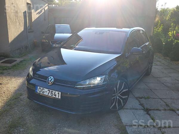Melns Volkswagen Golf 2016 Ventspils, ar dzinēja tilpumu 2.00 L un nobraukumu 144 tūkst. km par 12490 €, foto 4 vietnē AUTOMOTO.COM.LV