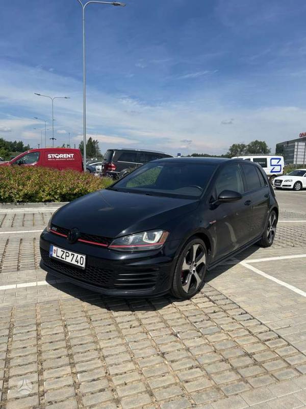 Black Volkswagen Golf 2016 in Vilnius, with an engine capacity of 1.98 L and mileage of 130 thousand km for 11900 €, photo 1 on AUTOMOTO.COM.LV