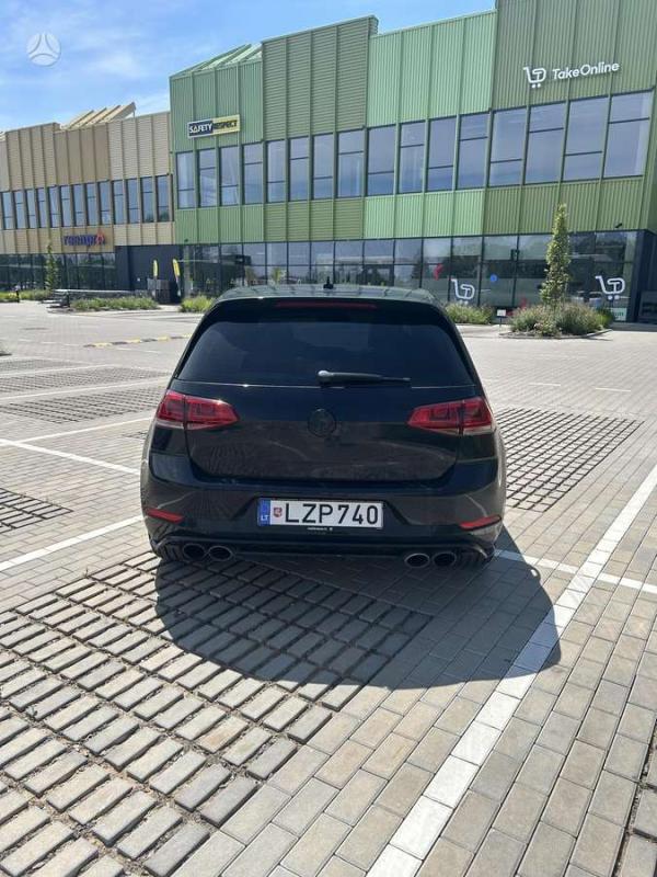 Black Volkswagen Golf 2016 in Vilnius, with an engine capacity of 1.98 L and mileage of 130 thousand km for 11900 €, photo 6 on AUTOMOTO.COM.LV