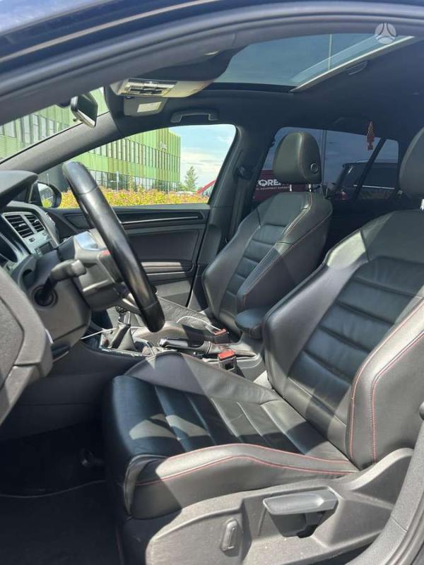 Black Volkswagen Golf 2016 in Vilnius, with an engine capacity of 1.98 L and mileage of 130 thousand km for 11900 €, photo 7 on AUTOMOTO.COM.LV