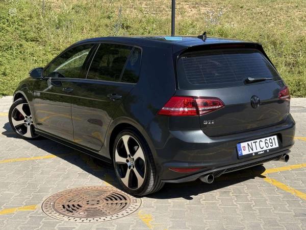 Black Volkswagen Golf 2016 in Vilnius, with an engine capacity of 1.98 L and mileage of 137 thousand km for 12000 €, photo 5 on AUTOMOTO.COM.LV