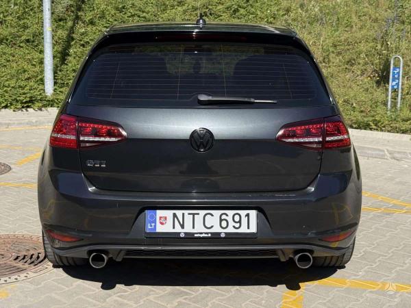 Black Volkswagen Golf 2016 in Vilnius, with an engine capacity of 1.98 L and mileage of 137 thousand km for 12000 €, photo 6 on AUTOMOTO.COM.LV
