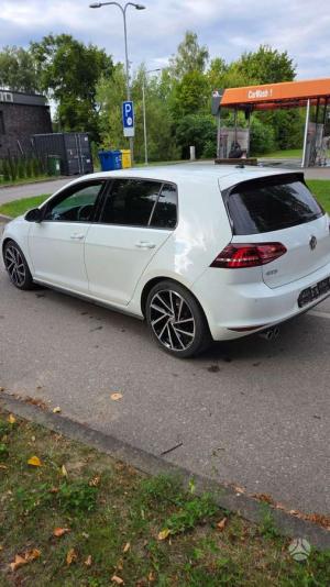 Melns Volkswagen Golf 2016 Kauņa, ar dzinēja tilpumu 2.00 L un nobraukumu 243 tūkst. km par 12499 €, foto 5 vietnē AUTOMOTO.COM.LV