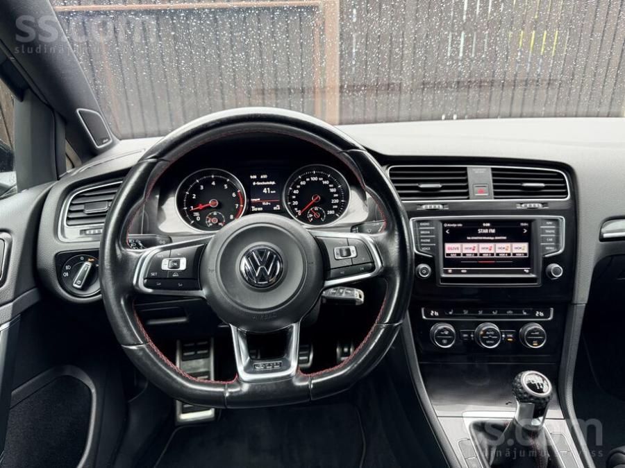 Black Volkswagen Golf 2016 in Ogre, with an engine capacity of 2.00 L and mileage of 243 thousand km for 12490 €, photo 21 on AUTOMOTO.COM.LV