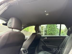 Black Volkswagen Golf 2016 in Ogre, with an engine capacity of 2.00 L and mileage of 243 thousand km for 12490 €, photo 28 on AUTOMOTO.COM.LV