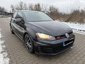 Black Volkswagen Golf 2017 in Vilnius, with an engine capacity of 2.00 L and mileage of 100 thousand km for 12900 €, photo  on AUTOMOTO.COM.LV