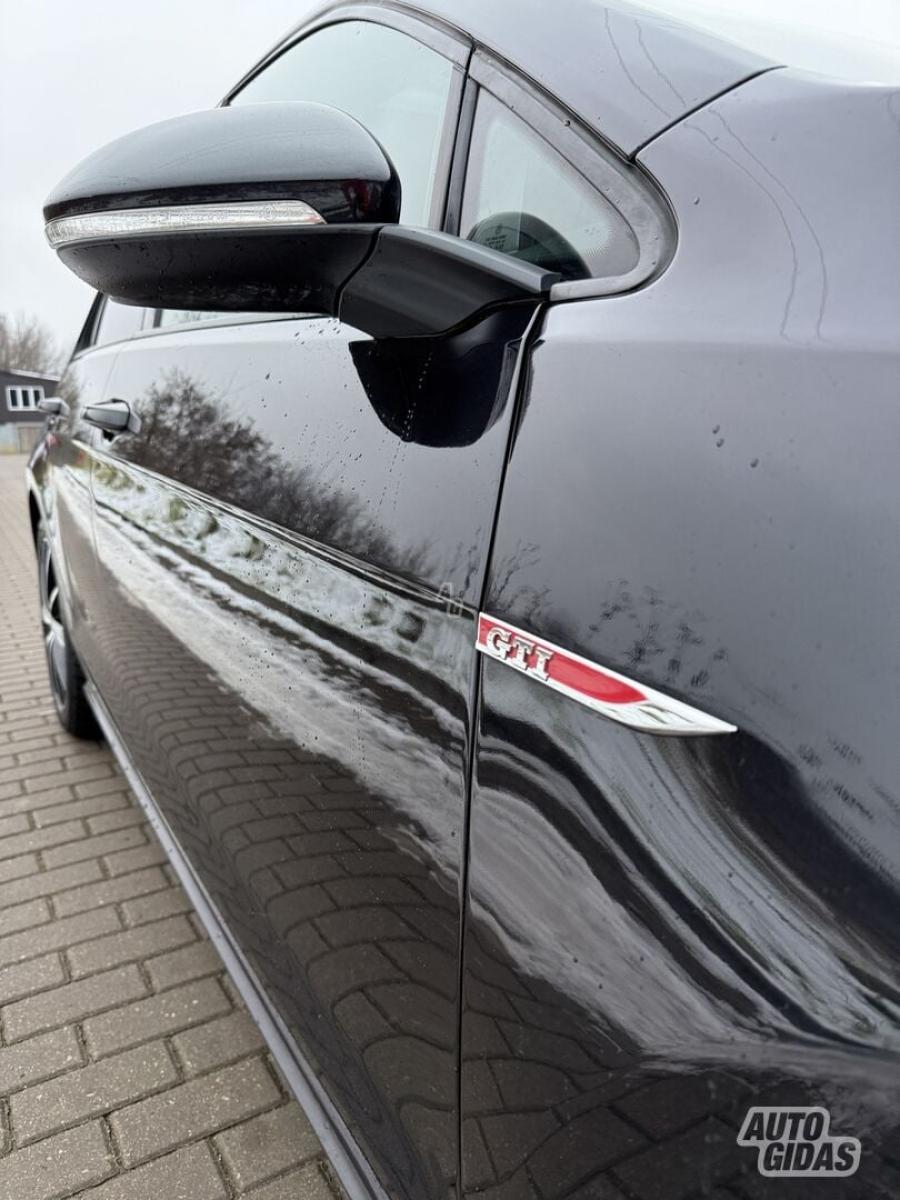 Black Volkswagen Golf 2017 in Vilnius, with an engine capacity of 2.00 L and mileage of 100 thousand km for 12900 €, photo 8 on AUTOMOTO.COM.LV