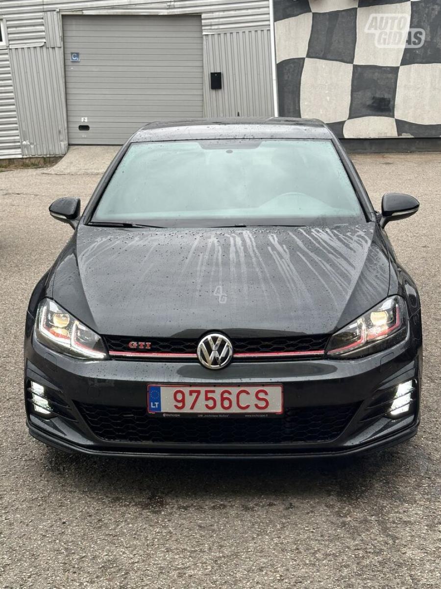 Melns Volkswagen Golf 2017 Kauņa, ar dzinēja tilpumu 2.00 L un nobraukumu 229 tūkst. km par 13000 €, foto 2 vietnē AUTOMOTO.COM.LV